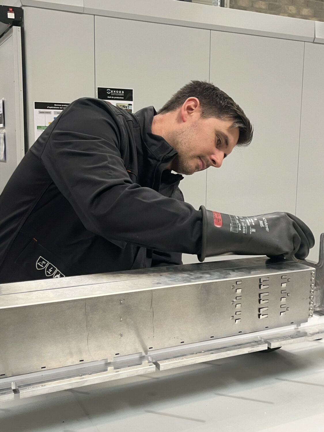 EXOES signe un contrat de 20 ans avec FLYING WHALES pour la production ...